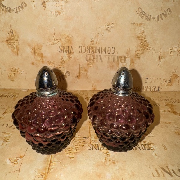 hobnail | Dining | Elegant Purple Glass Hobnail Salt And Pepper Shakers ...